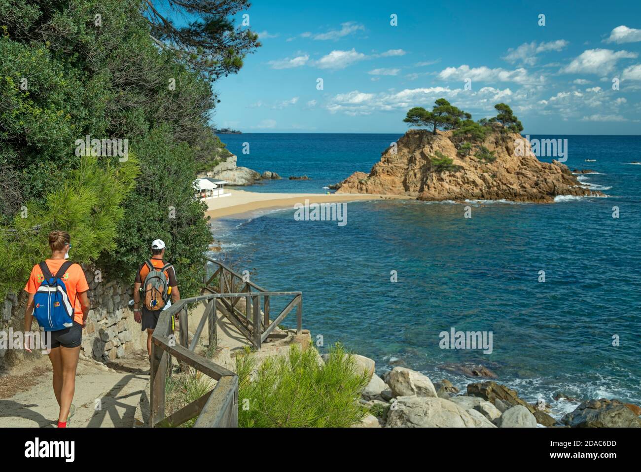 HIKERS CAMI DE RONDA PATH CALA CAP ROIG PLATJA D’ARO COSTA BRAVA ...