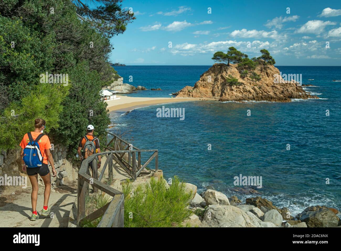 HIKERS CAMI DE RONDA PATH CALA CAP ROIG PLATJA D’ARO COSTA BRAVA ...