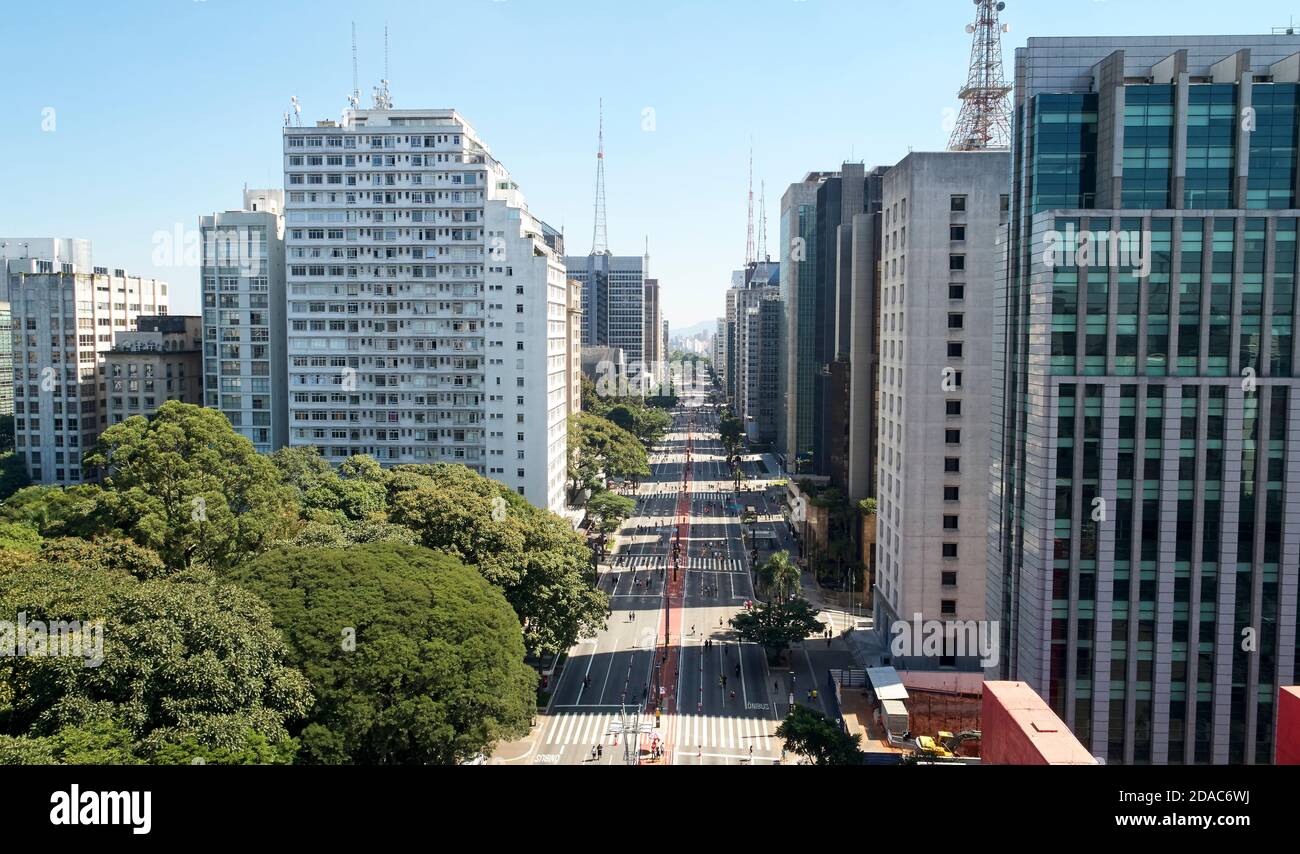 Paulista avenue day traffic in hi-res stock photography and images - Alamy