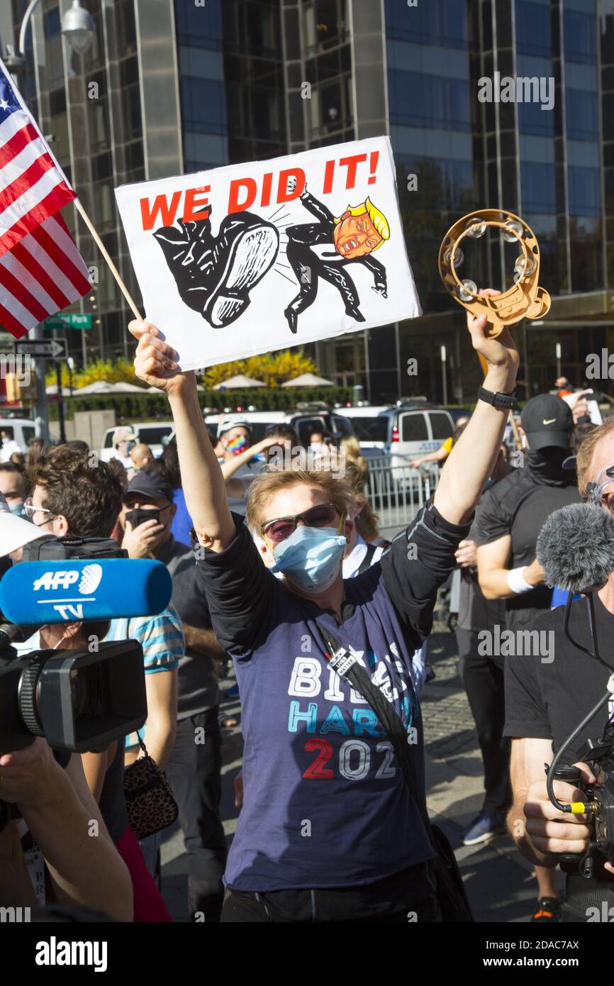 Democratic circle hi-res stock photography and images - Alamy