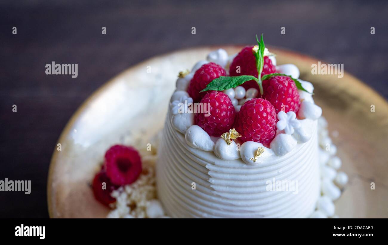 Wedding birthday hi-res stock photography and images - Alamy