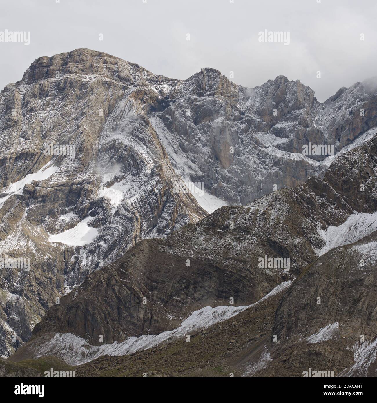 Pirneus hi-res stock photography and images - Alamy