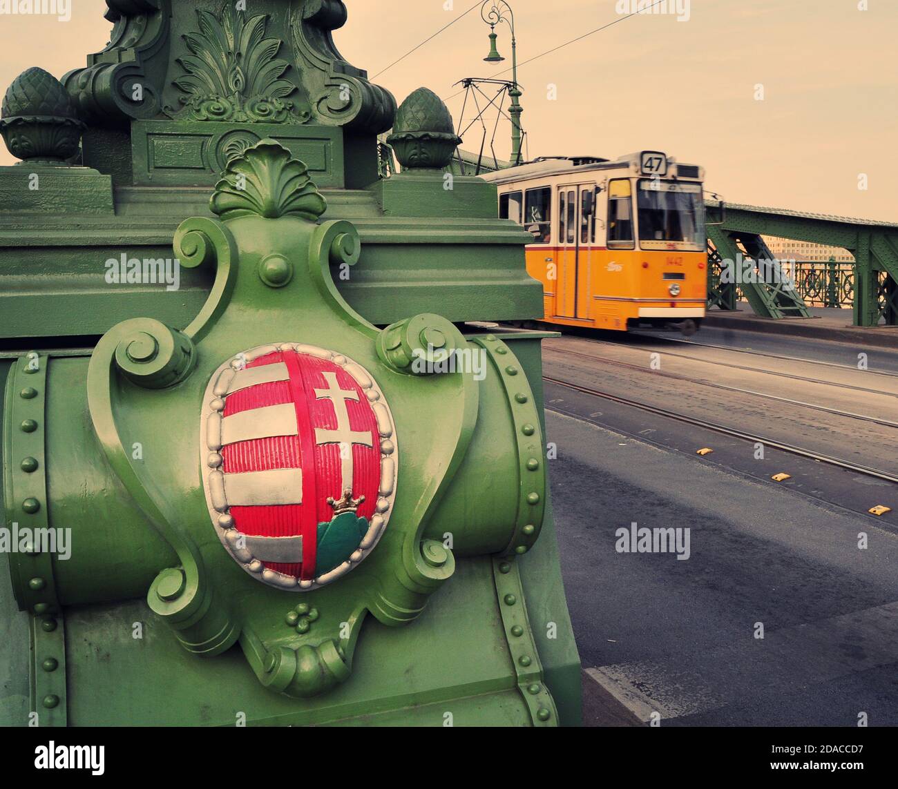 Coat of arms bridge road hi-res stock photography and images - Alamy