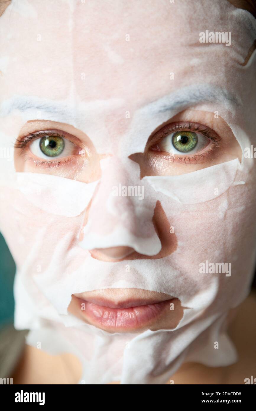 Female mouth and chin close up hi-res stock photography and images - Alamy