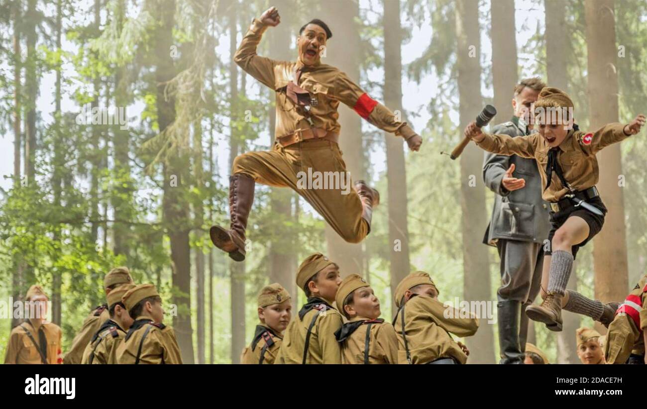 JOJO RABBIT 2019 Fox Searchlight Pictures film with from left: Sam ...