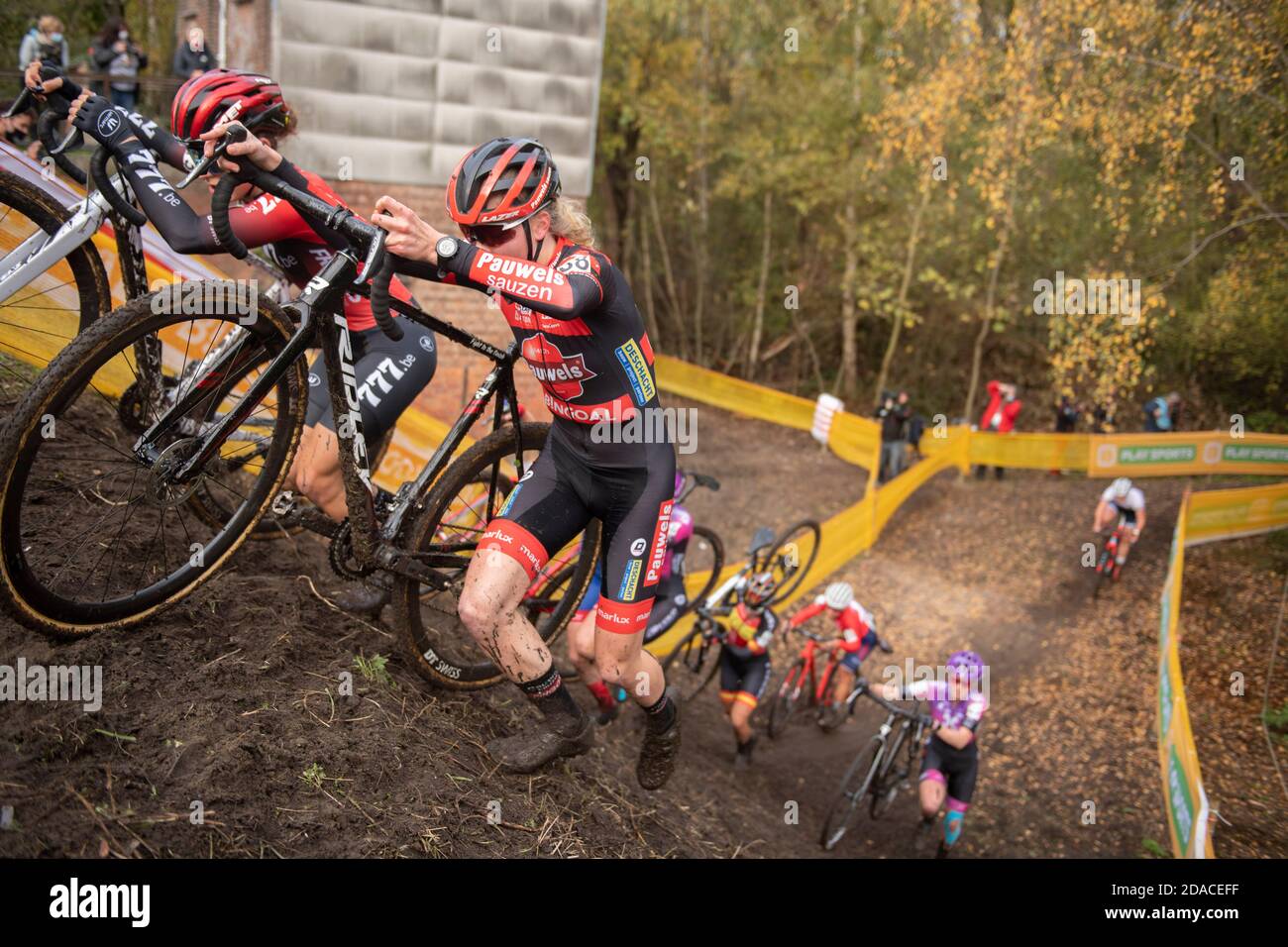 NIEL, BELGIUM - NOVEMBER 11: Fem van Empel competes during the ...