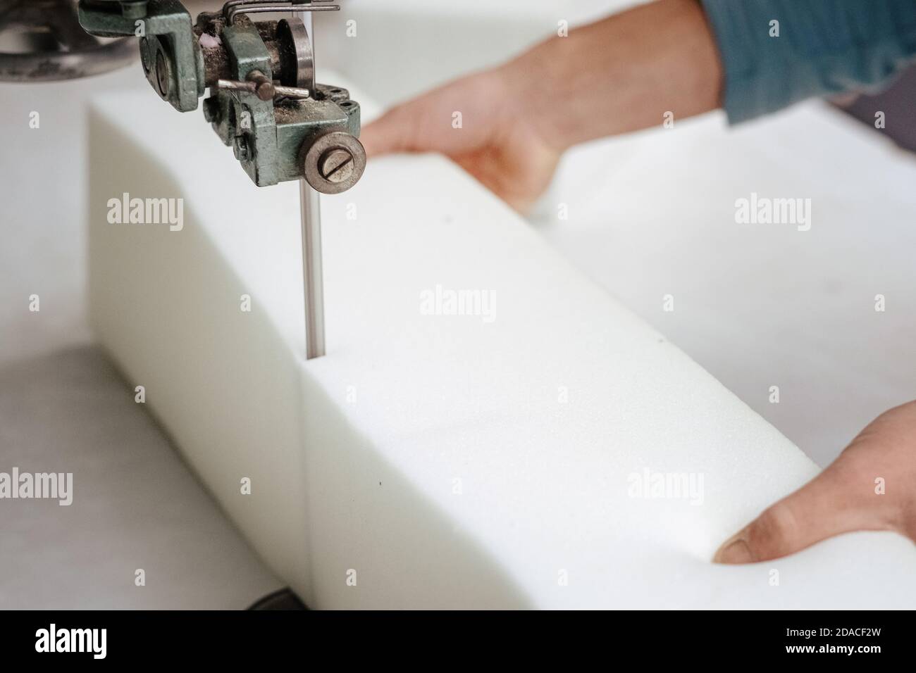 Foam cutter hi-res stock photography and images - Alamy