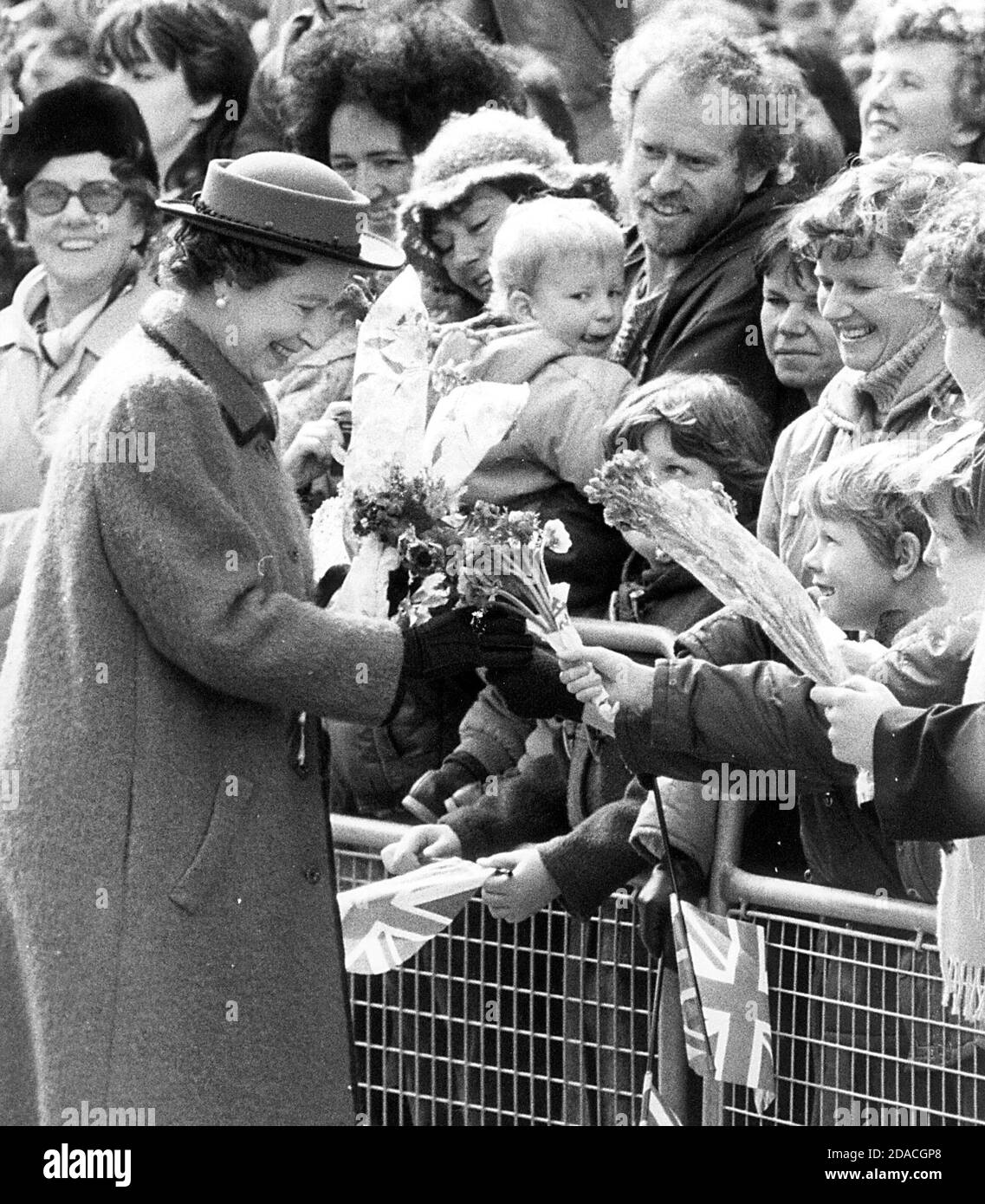 QUEEN ELIZABETH THE QUEEN VISITS CHICHESTER, W. SUSSEX. 1986 Stock ...