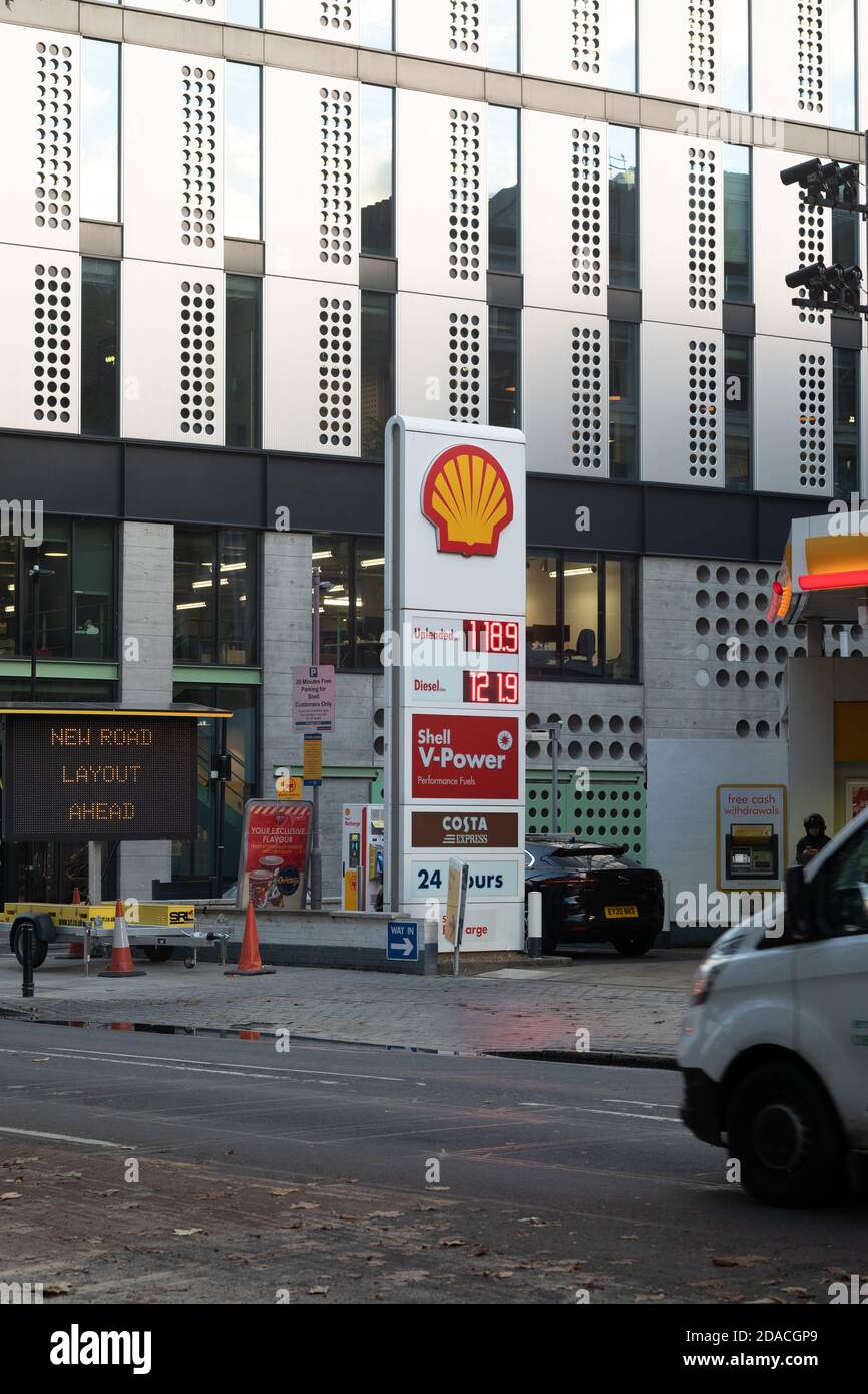 City of London Liverpool Street at Night Stock Photo - Alamy