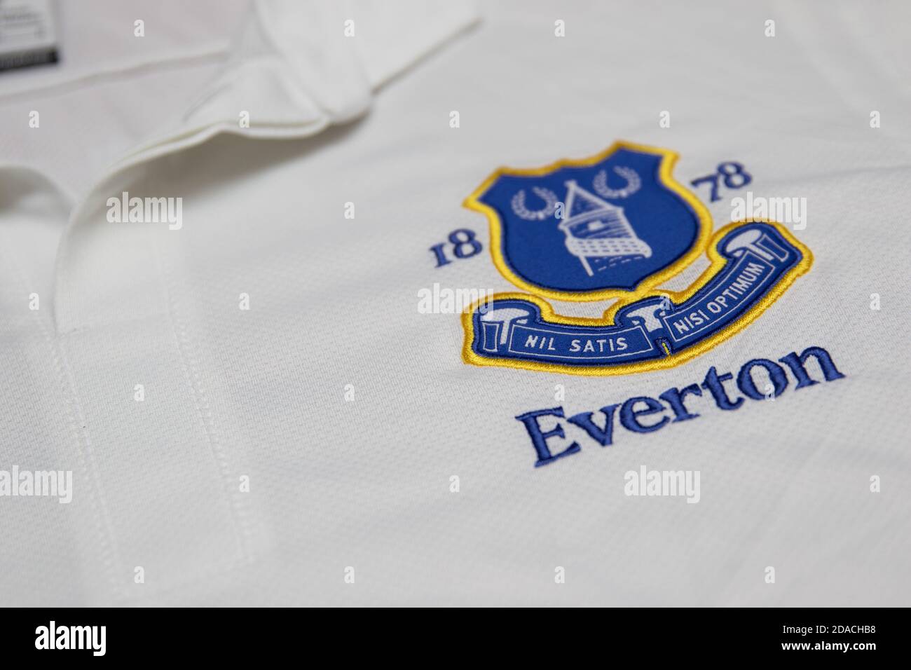 Logo everton hi-res stock photography and images - Alamy