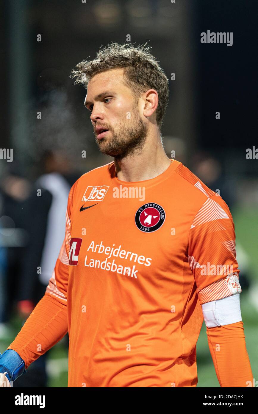 Goalkeeper mikkel andersen hi-res stock photography and images - Alamy
