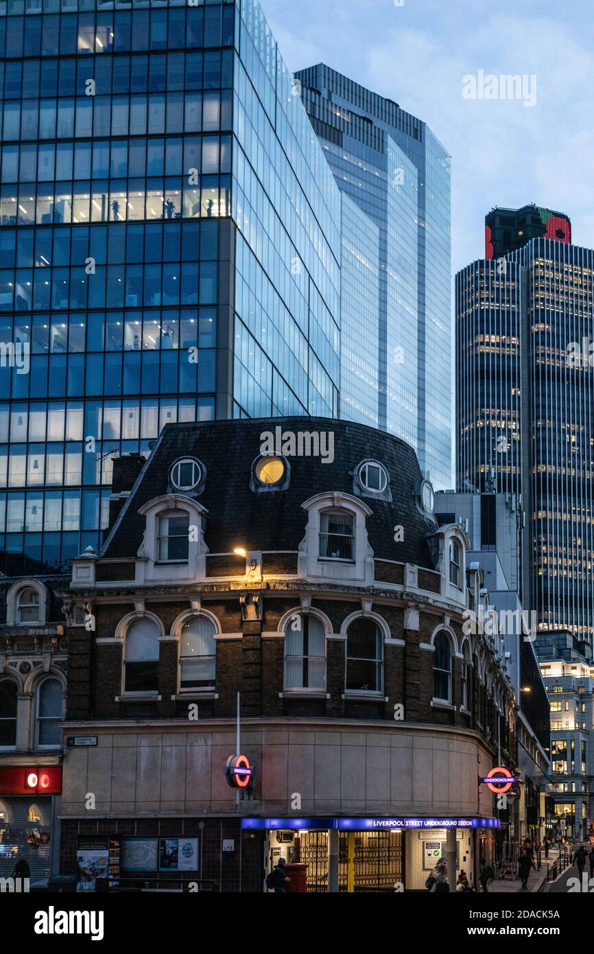 City of London Liverpool Street at Night Stock Photo - Alamy