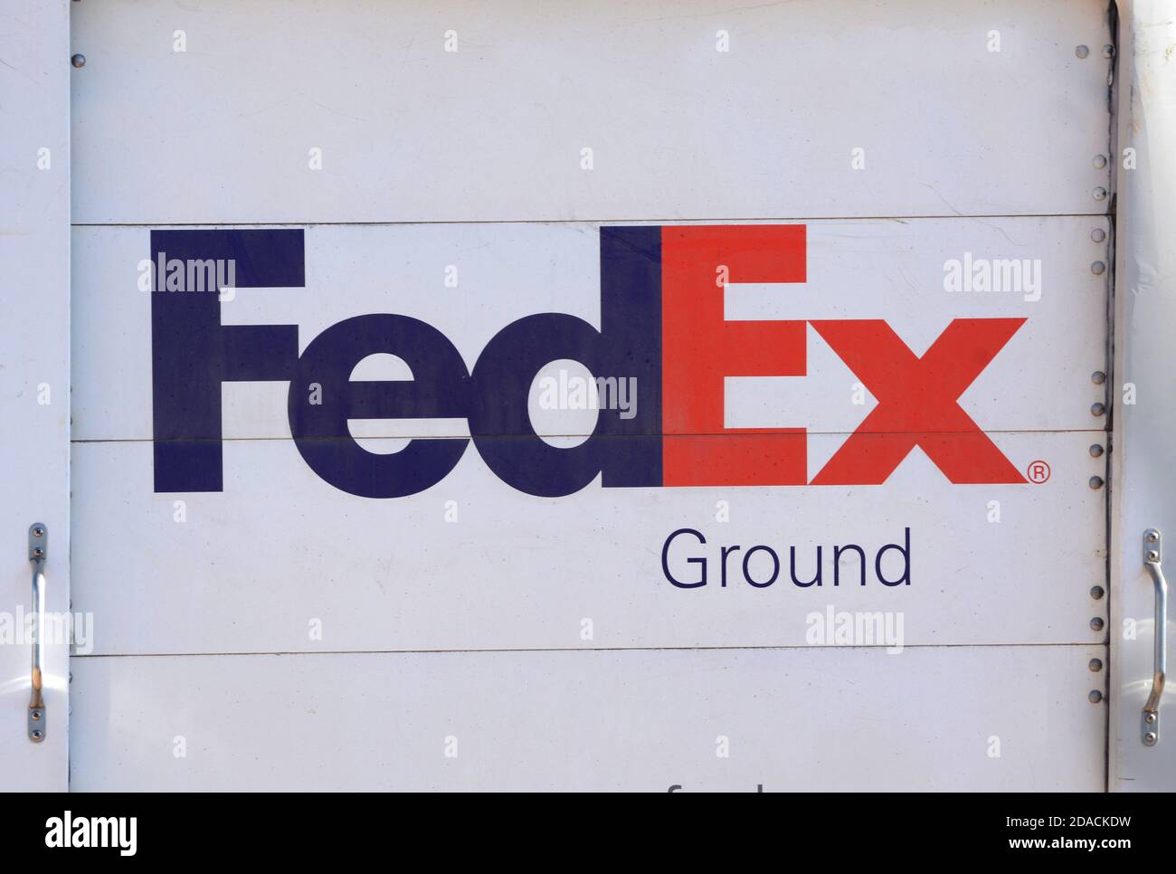 Deliveryman hi-res stock photography and images - Alamy