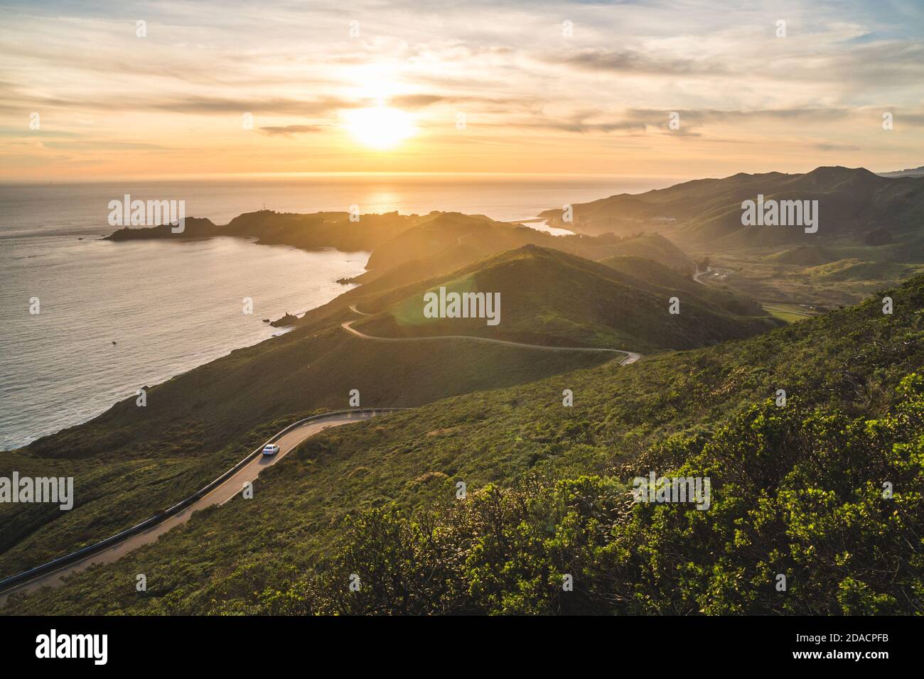 Beautiful scenic sunset view over Marin Headlands and the Pacific Ocean ...