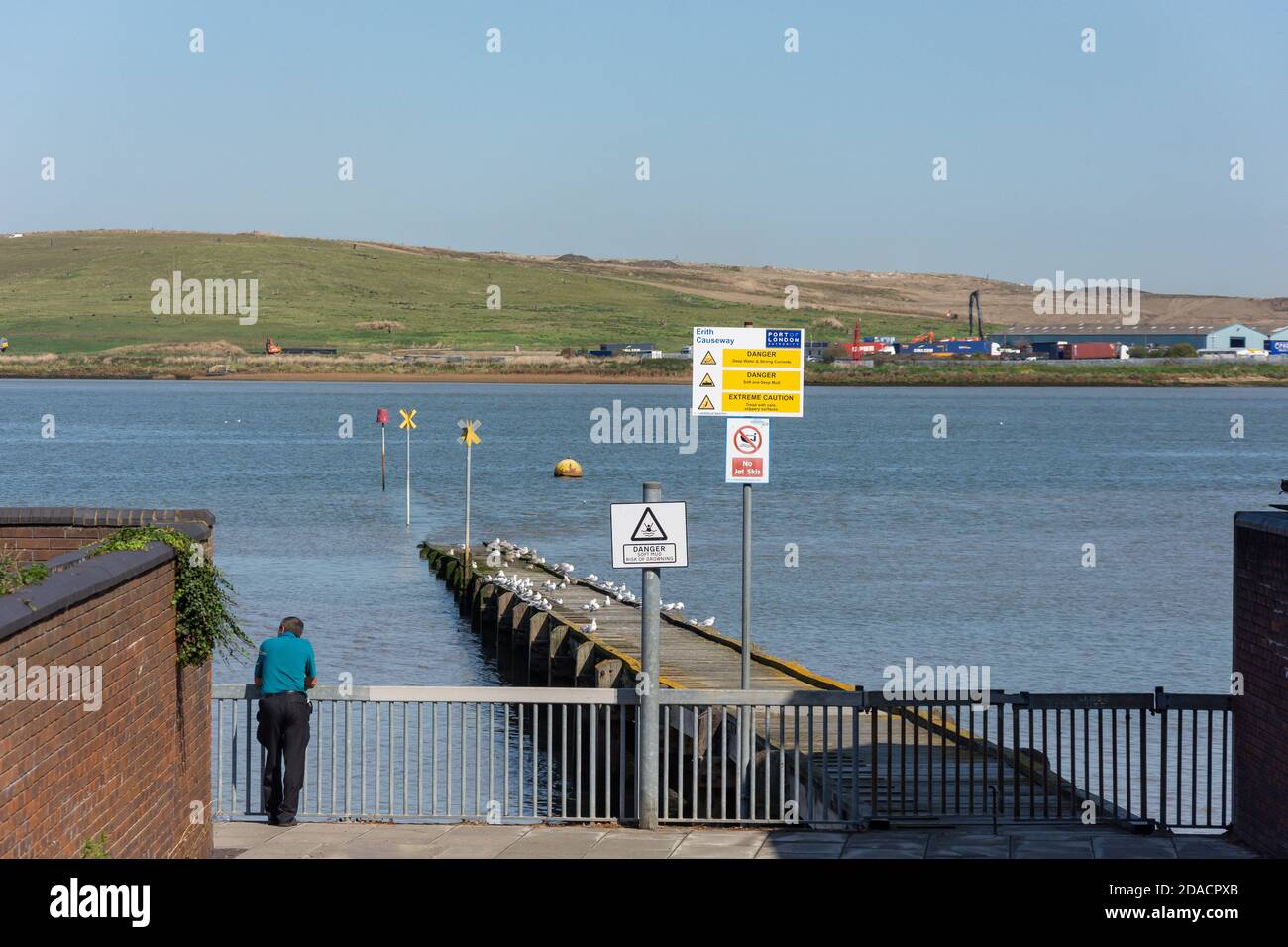 Erith pier hi-res stock photography and images - Alamy