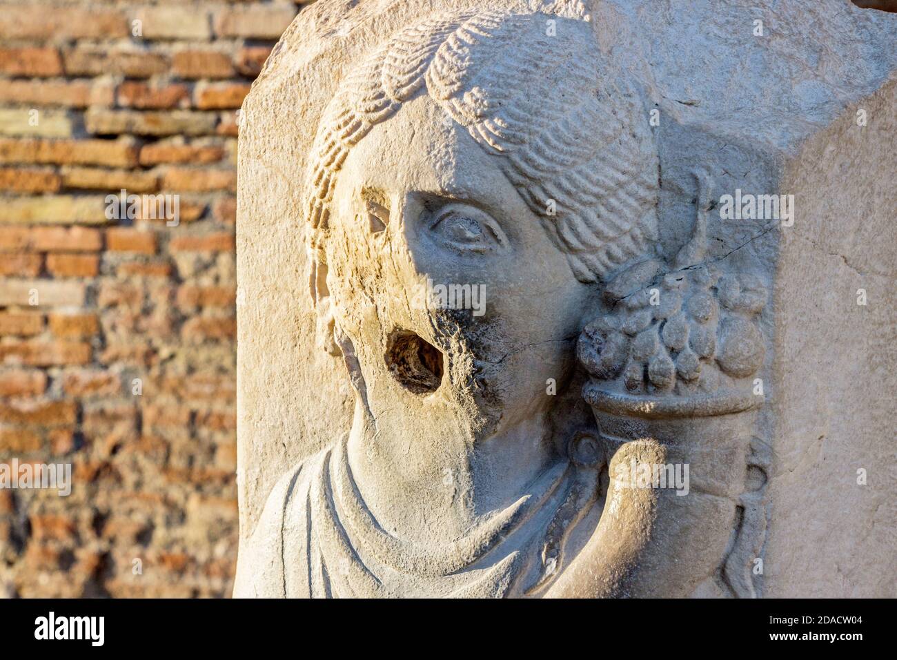 water fountain ruins at Pompeii city Italy Stock Photo - Alamy