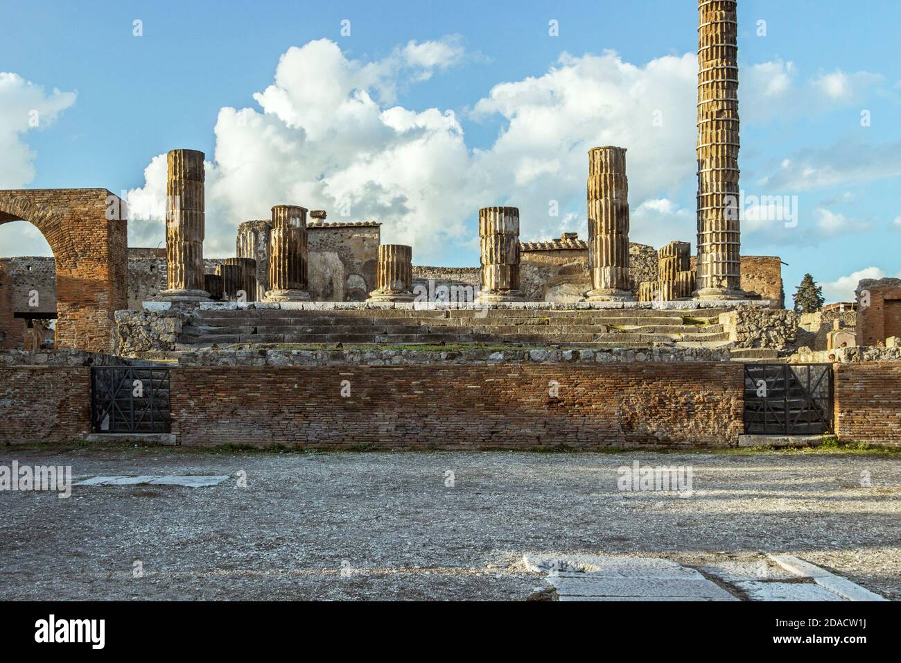 ancient column ruins in Pompeii city Italy Stock Photo - Alamy