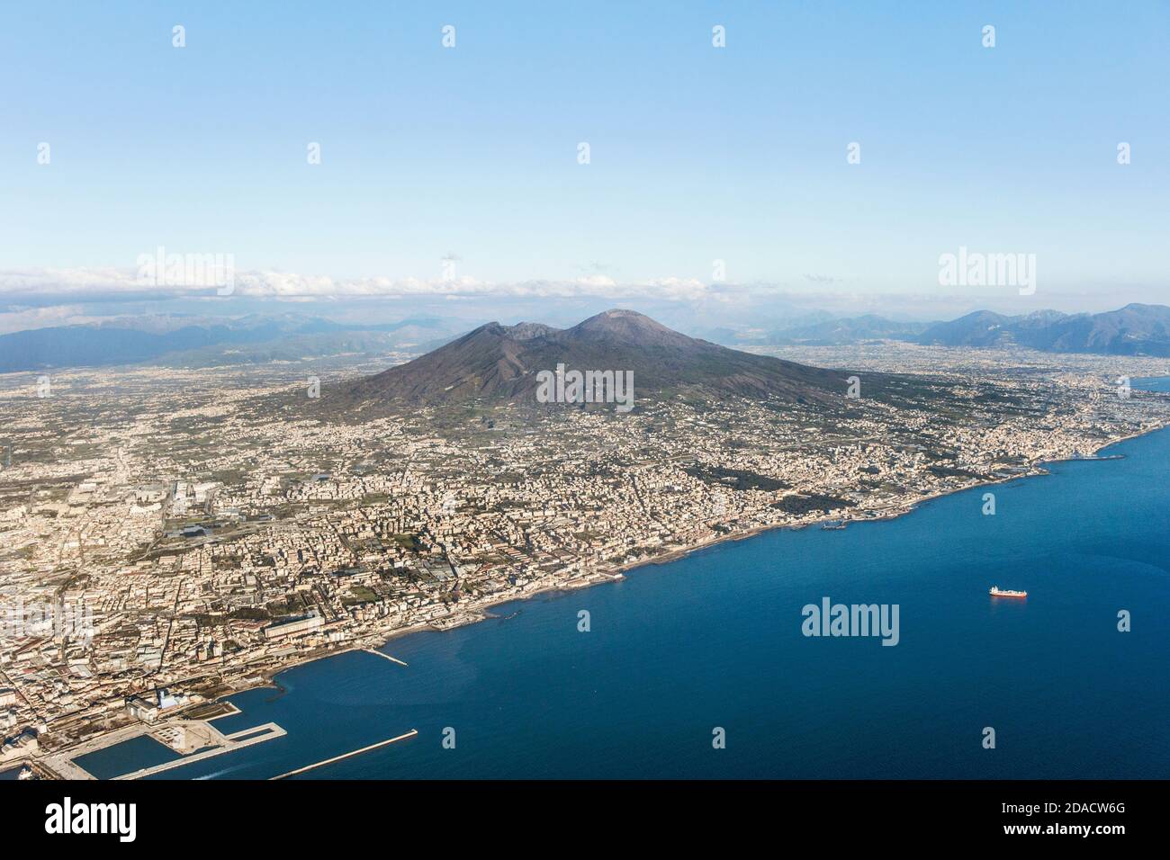 Pompeii aerial hi-res stock photography and images - Alamy