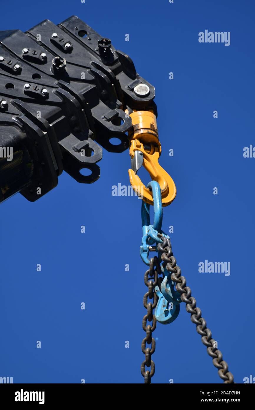 Safety latch on a crane hi-res stock photography and images - Alamy