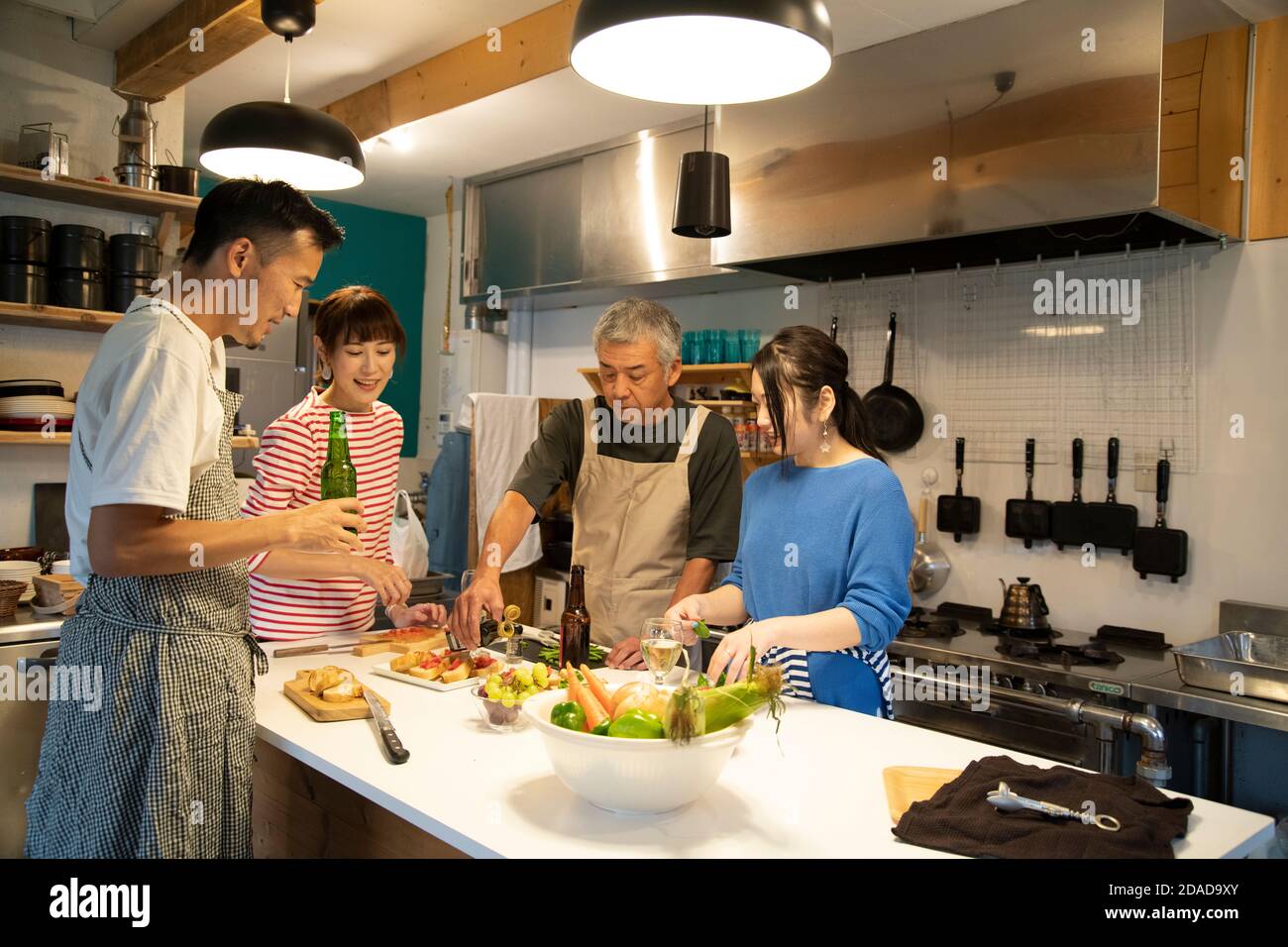 30's 40's 50's women hi-res stock photography and images - Alamy