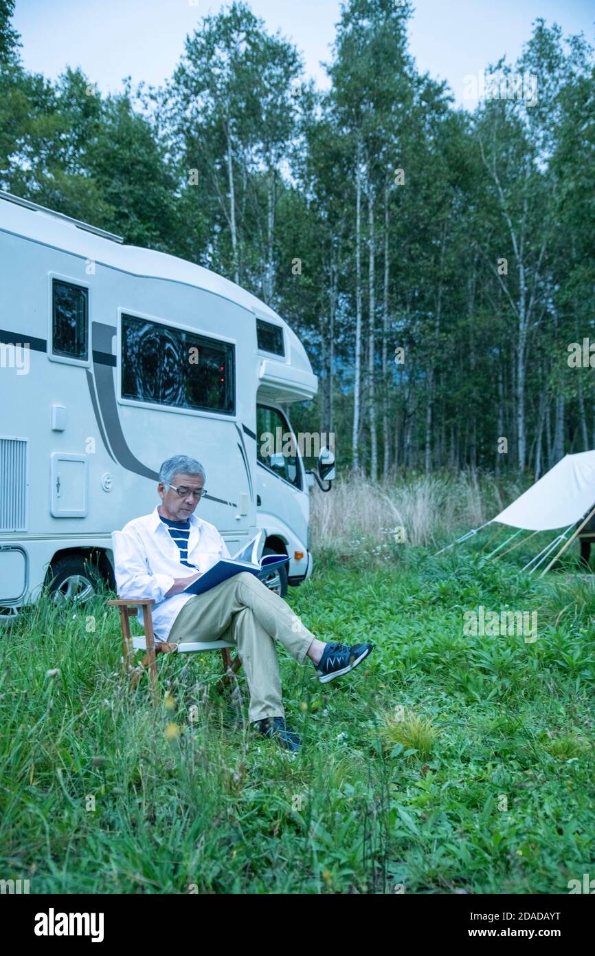 Lifestyle with Camper Van Stock Photo - Alamy