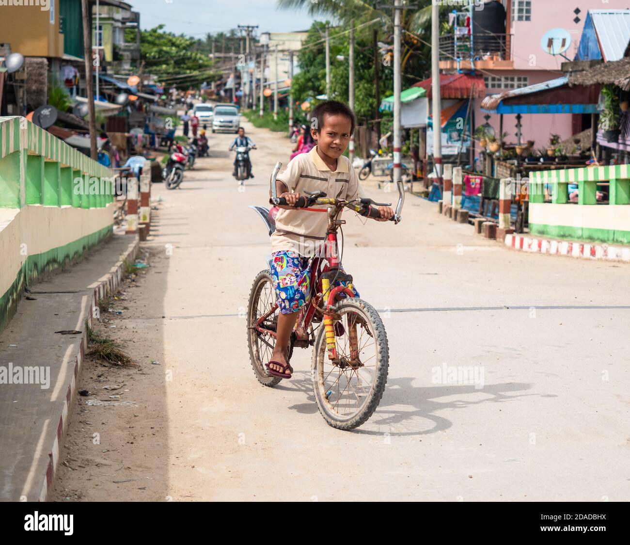 Burmese boy in myanmar hi-res stock photography and images - Alamy