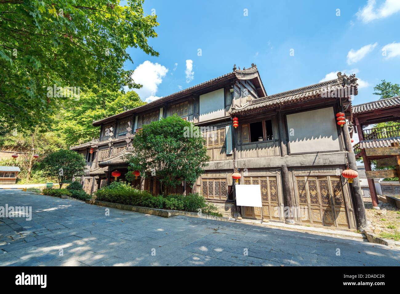 Chinese style traditional wooden building Stock Photo - Alamy