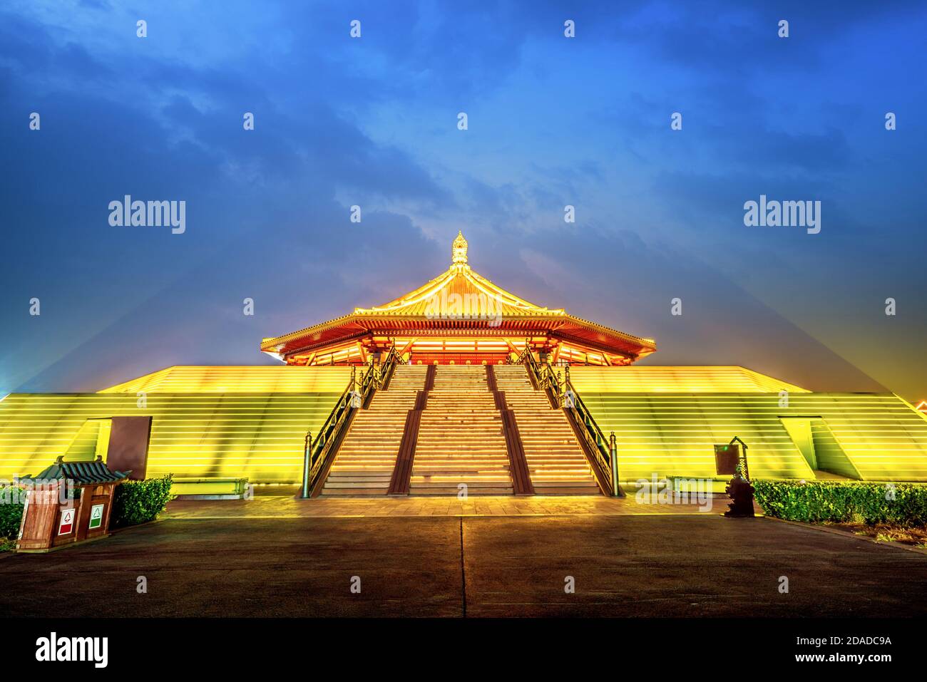 Mingtang is an ancient building in the Tang Dynasty and a place of ...