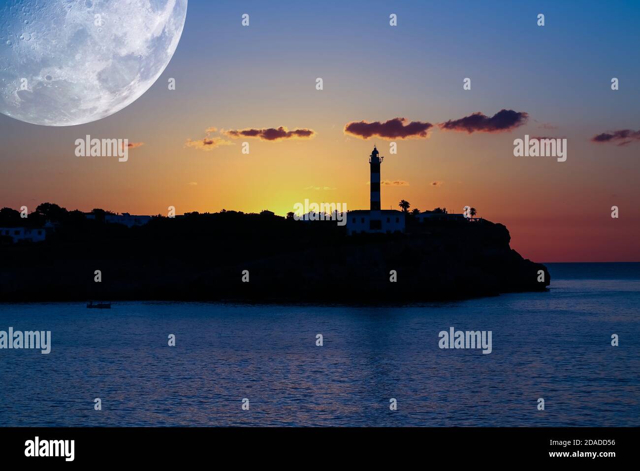 Landscape moon over horizon on sea and moonlight Stock Photo - Alamy