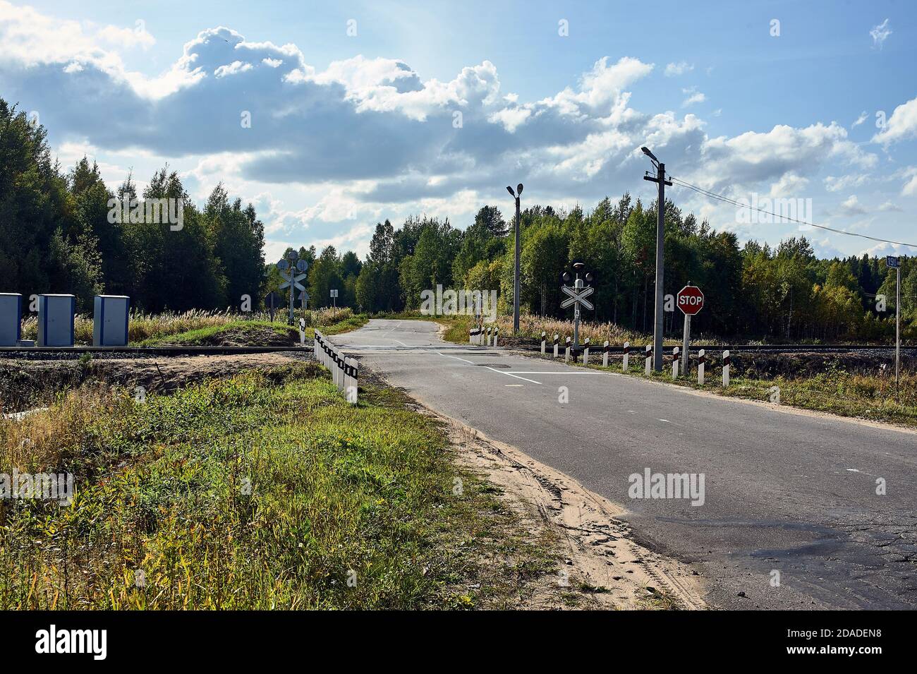 railway crossing in rural areas Stock Photo - Alamy