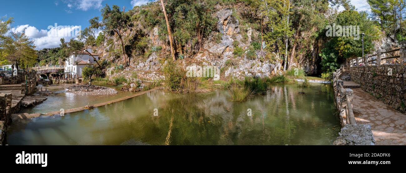 Genal river in Cartajima. Trekking route, scenic, around the villages ...