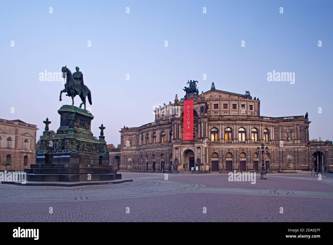 Geography travel germany dresden buildings hi-res stock photography and ...