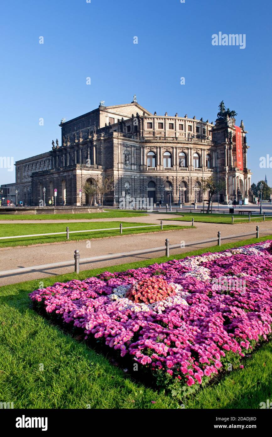 Geography travel germany dresden buildings hi-res stock photography and ...