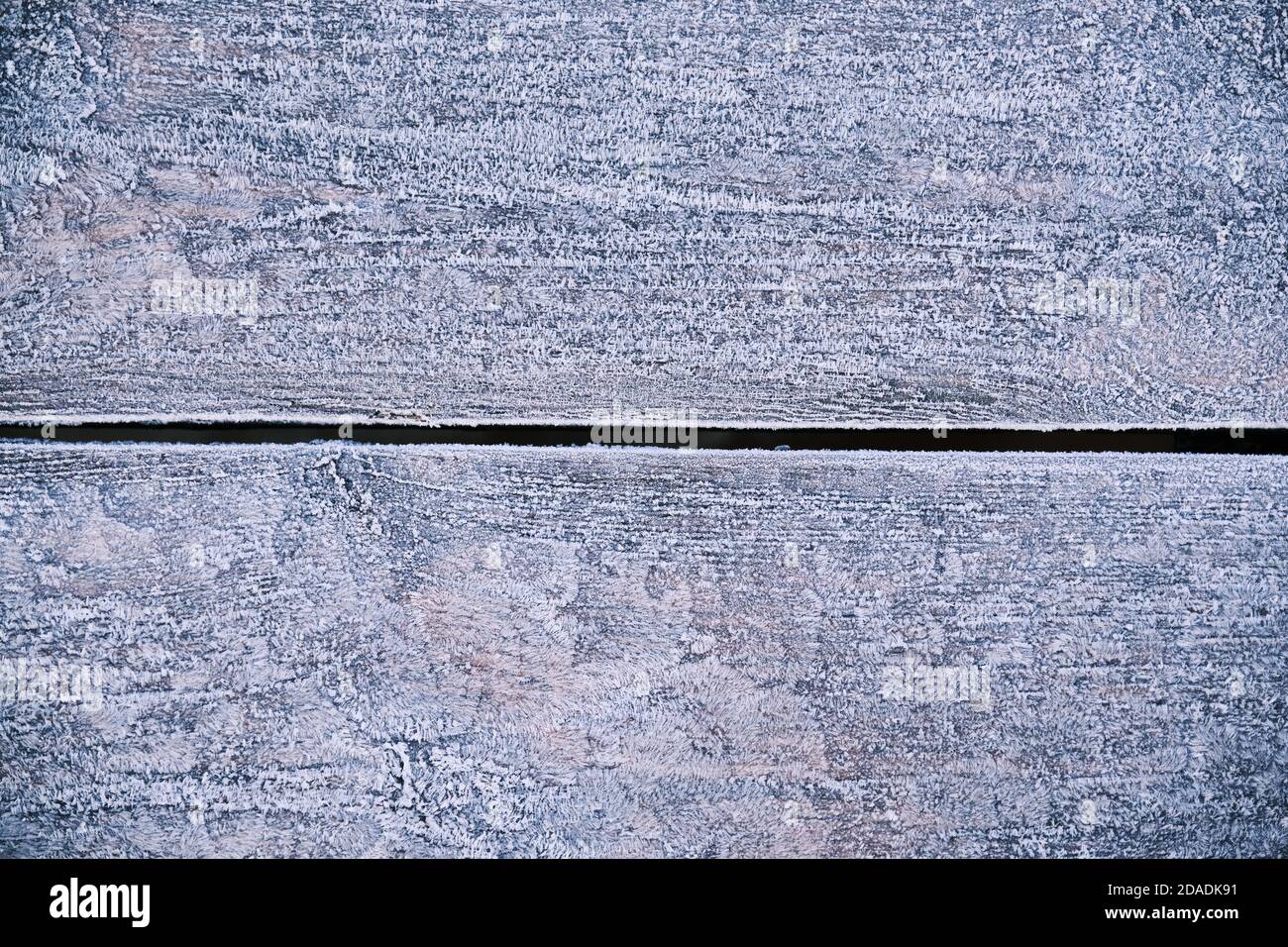 Frost covered wood surface hi-res stock photography and images - Alamy