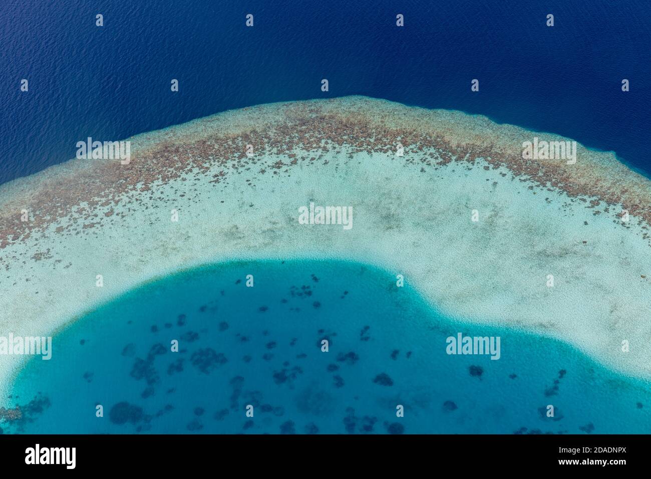 Drone aerial tourism exotic tourist hi-res stock photography and images ...