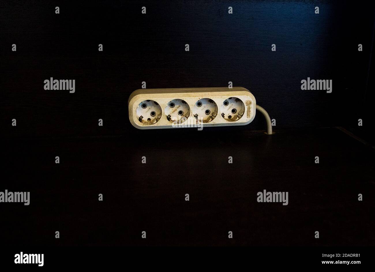 Light old socket hi-res stock photography and images - Alamy