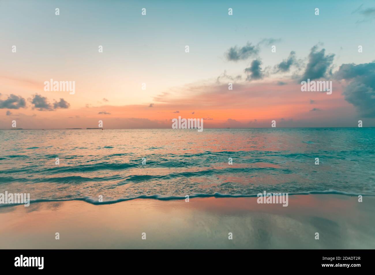 Beautiful landscape sea hi-res stock photography and images - Alamy