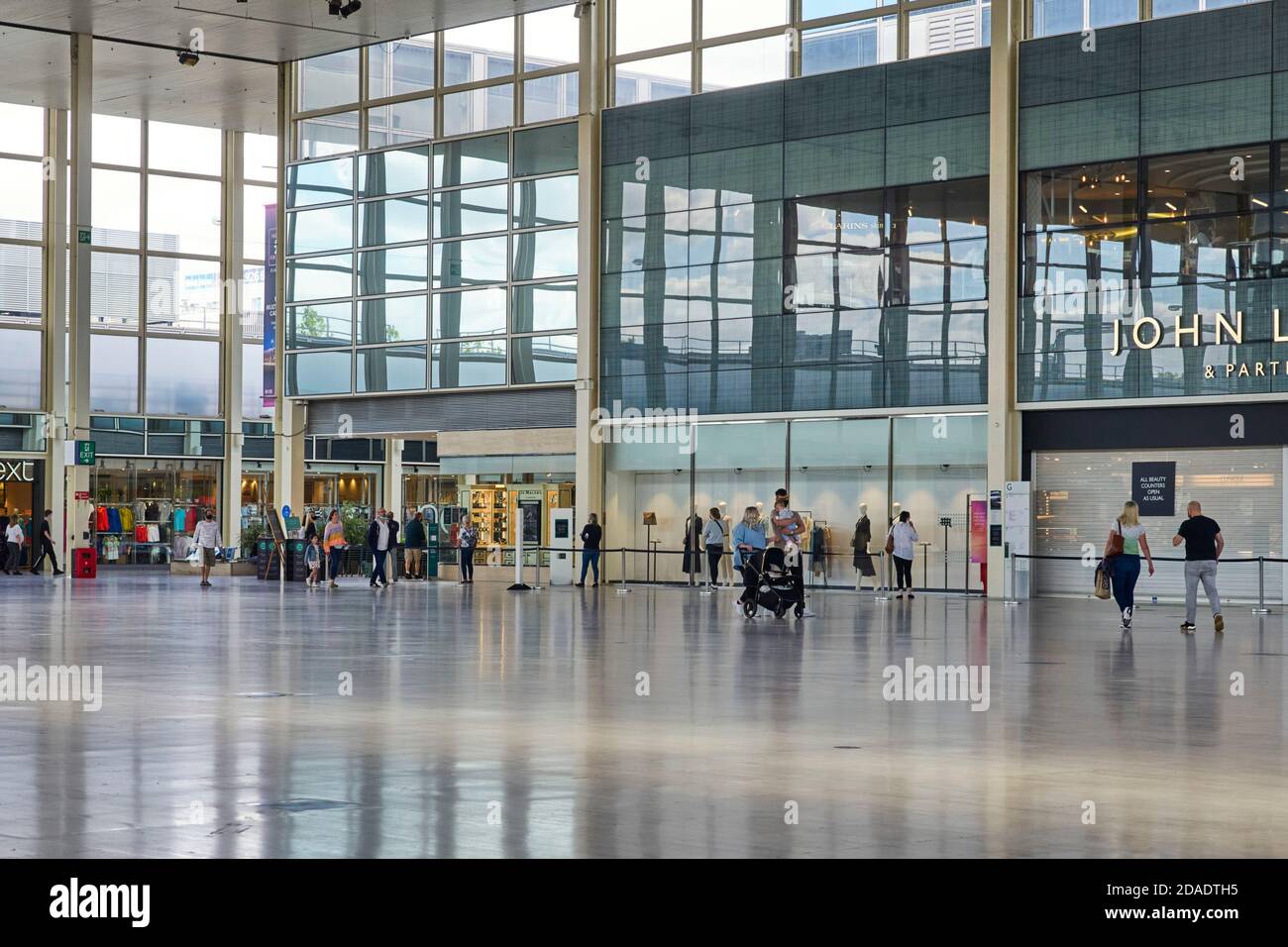 Main atrium hi-res stock photography and images - Alamy