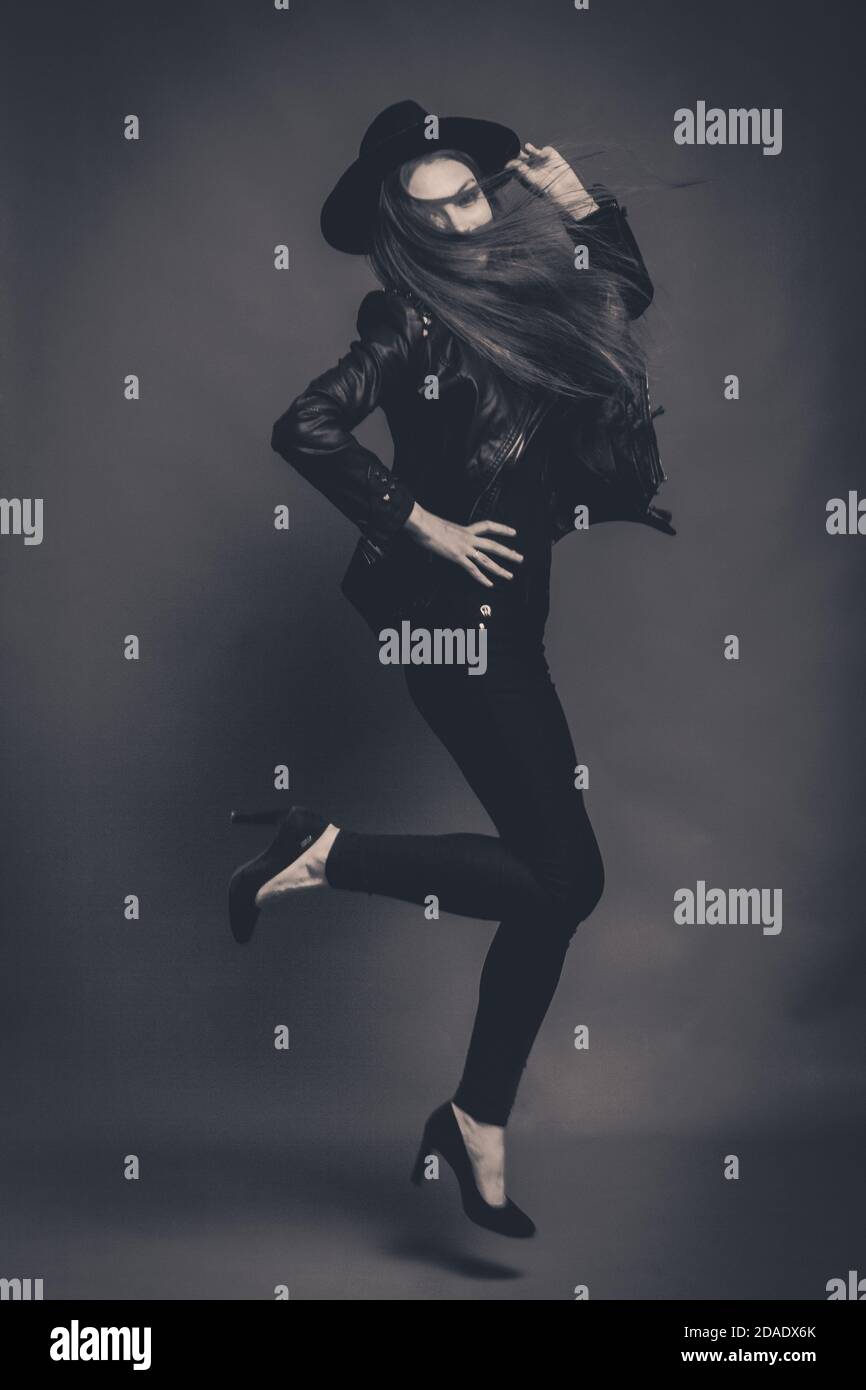 Portraithat hi-res stock photography and images - Alamy