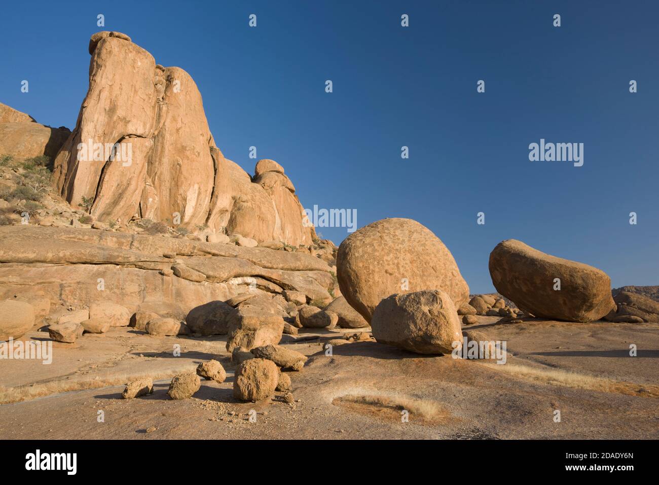 Elephant rock formation hi-res stock photography and images - Alamy