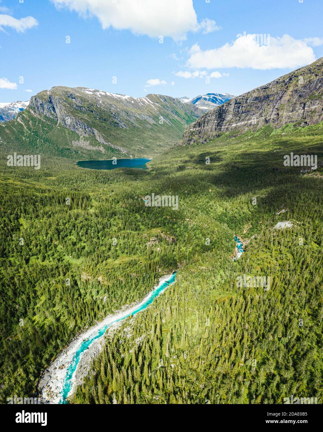 Beautiful mountainous landscape with breathtaking greenery in Norway ...