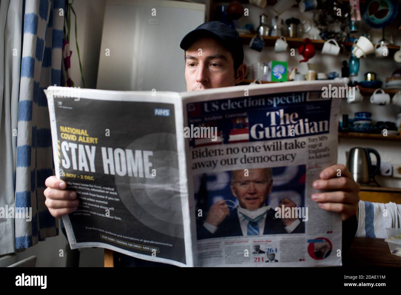 Guardian newspaper page hi-res stock photography and images - Alamy