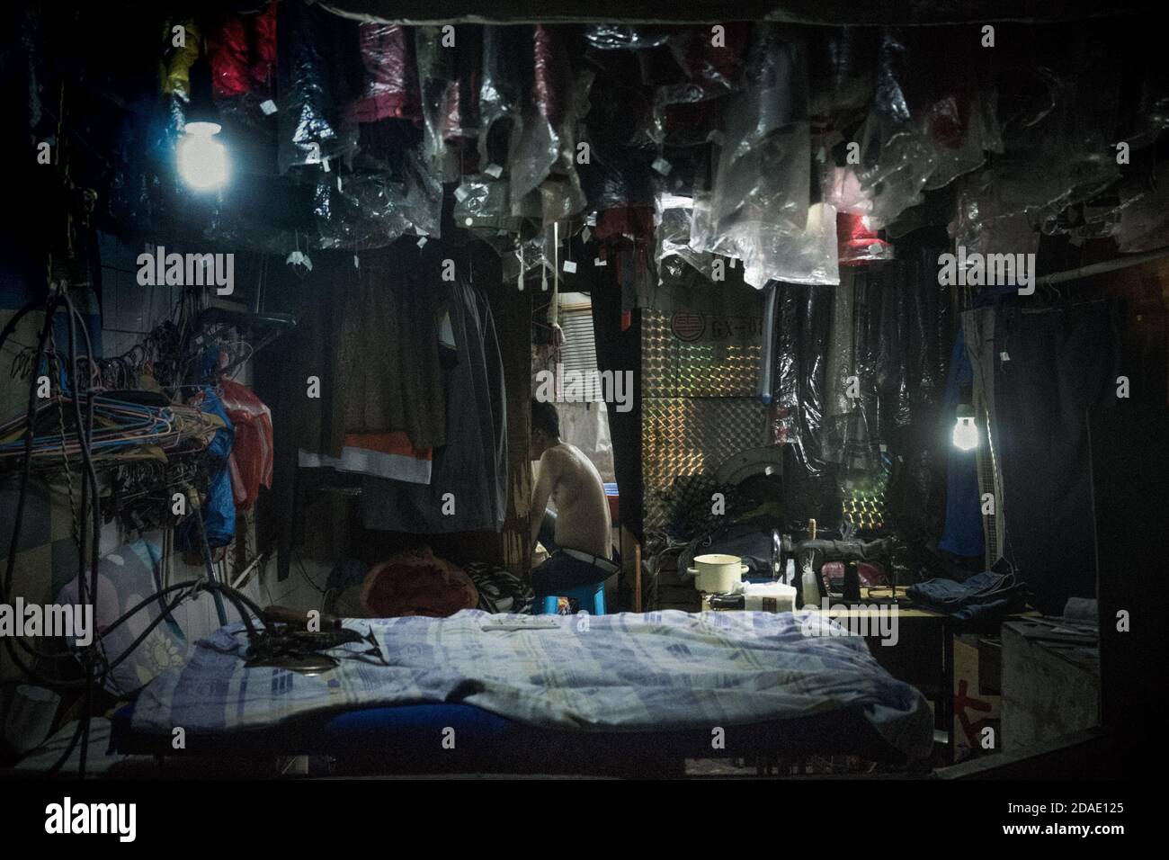 Laundry employee hi-res stock photography and images - Alamy