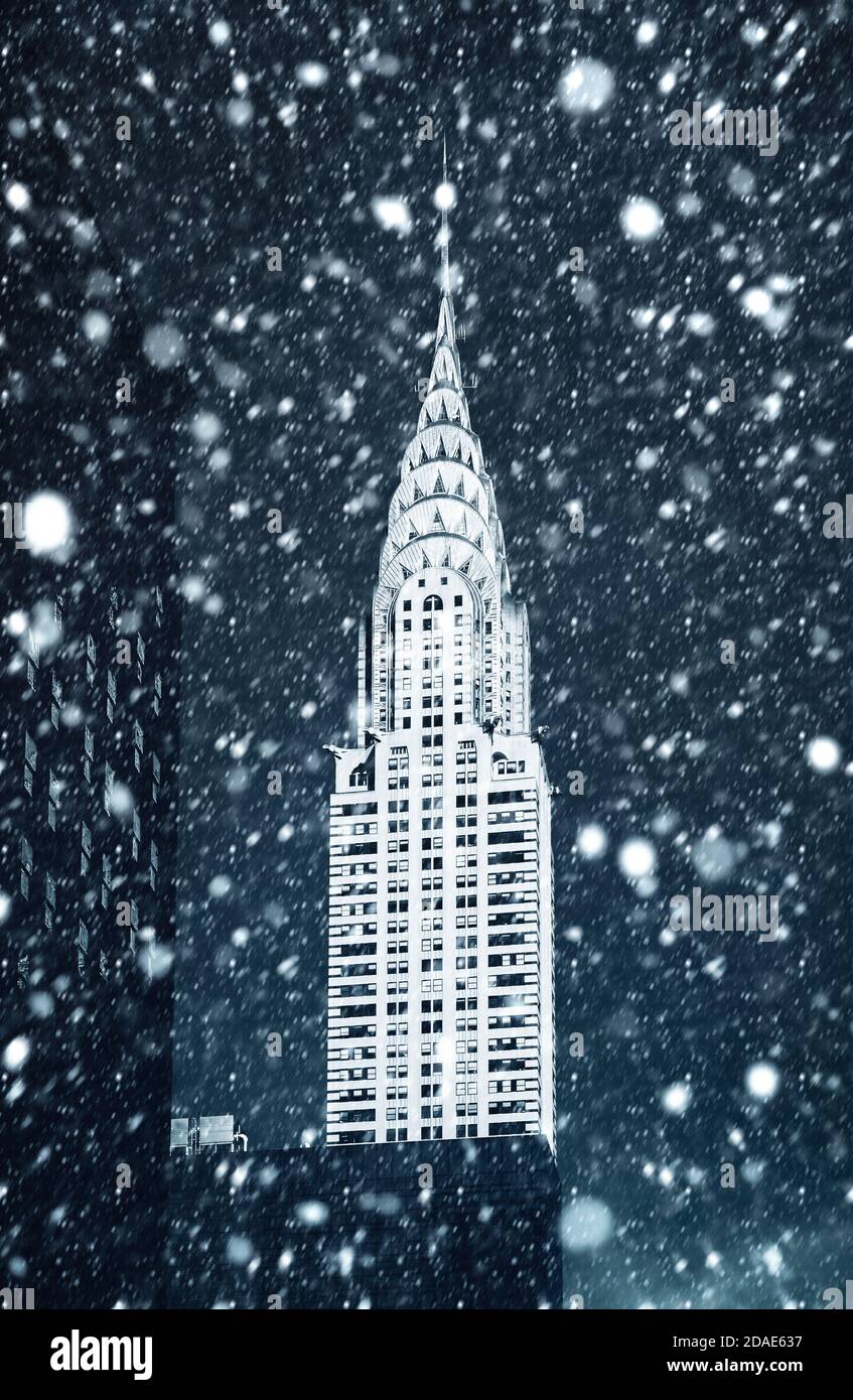 New York City. Winter concept. Falling snow in NYC. Winter Manhattan in ...