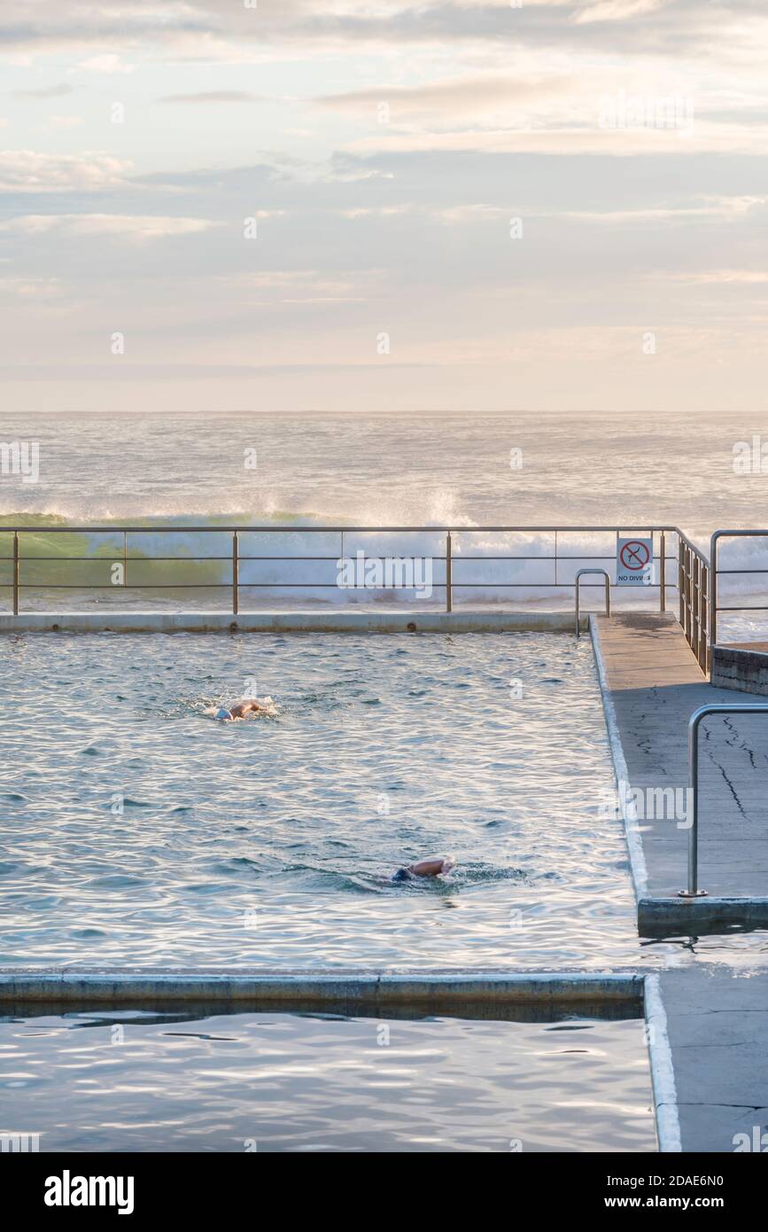 Australian swimming pool hi-res stock photography and images - Alamy