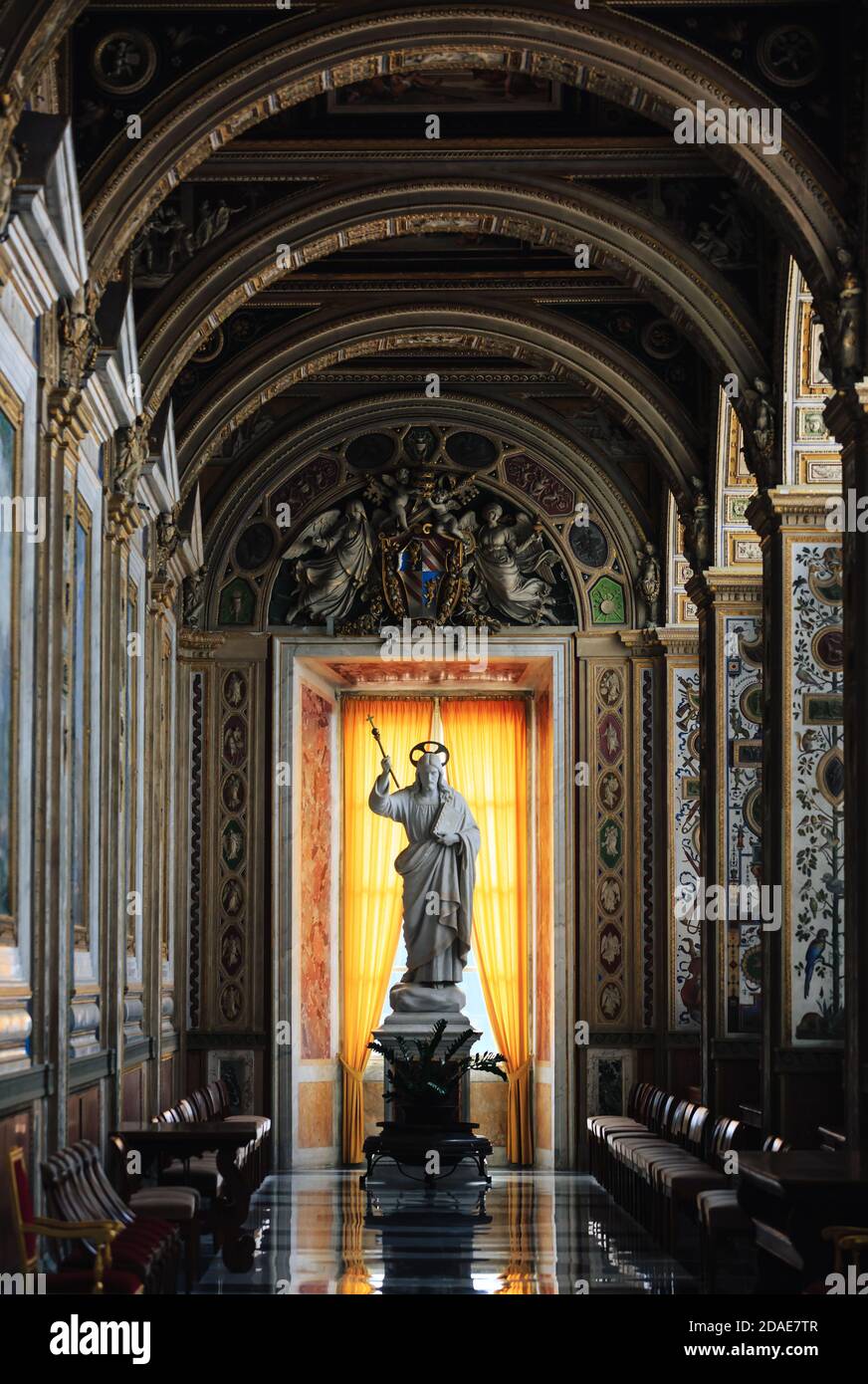 VATICAN CITY, VATICAN - Nov 20, 2015: Papal Basilica of Saint Peter in ...