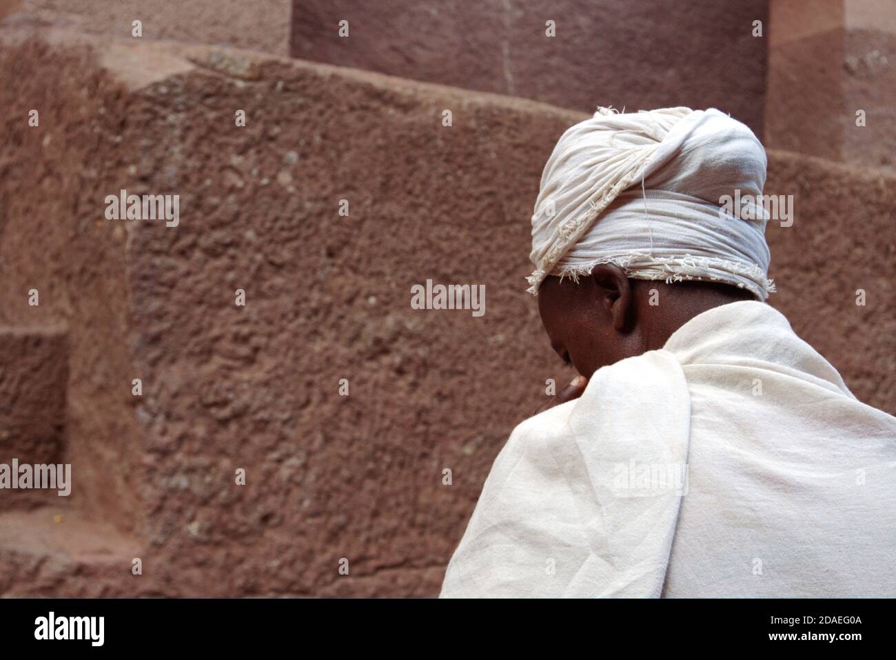 Ethiopian orthodox woman praying in hi-res stock photography and images ...