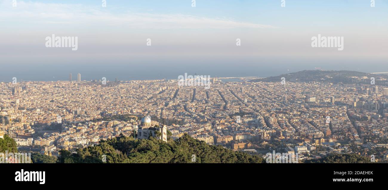 Fabra observatory telescope hi-res stock photography and images - Alamy