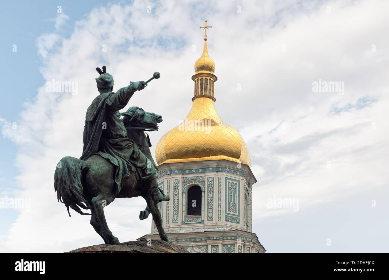 Kyiv, Ukraine - Nov 15, 2019: Bronze monument to Bogdan Khmelnitsky on ...