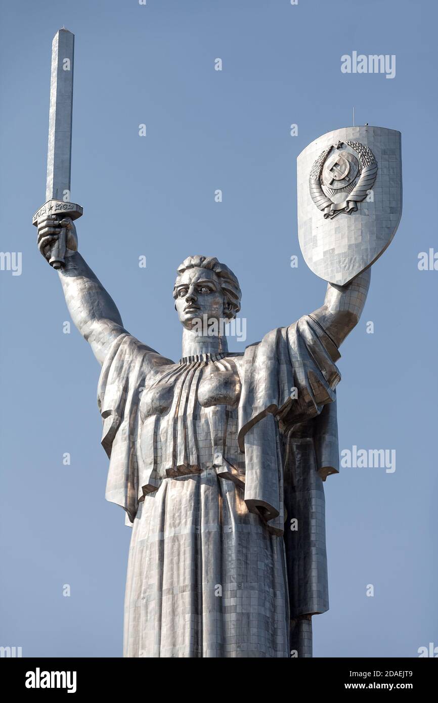 Monumental statue of the "Mother Motherland" devoted the Great ...